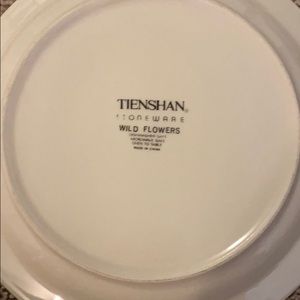 Wildflowers | Dining | Vtg Tienshan Stoneware Wild Flowers Dishware Set ...